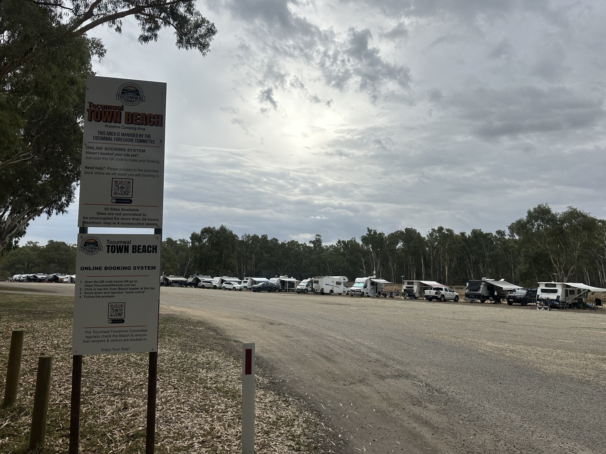 Tocumwal Town Beach | motorhomemeanders.com